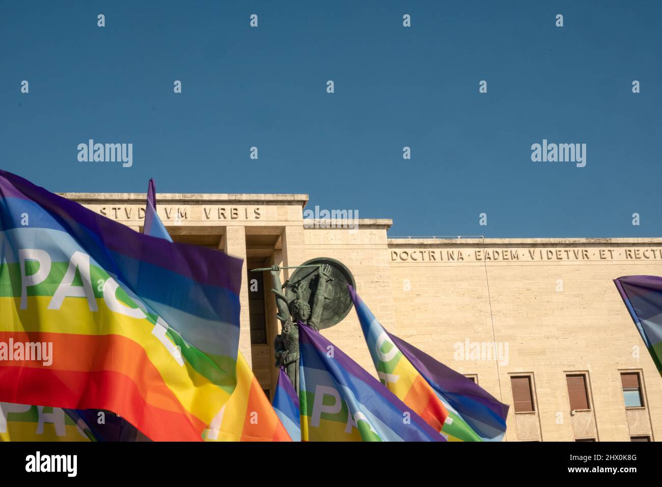 Simbolo di roma hi-res stock photography and images - Alamy