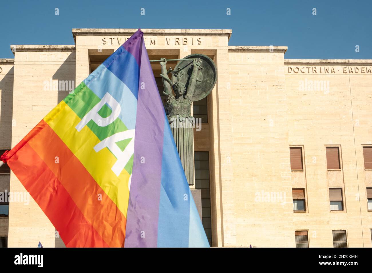 Simbolo di roma hi-res stock photography and images - Alamy