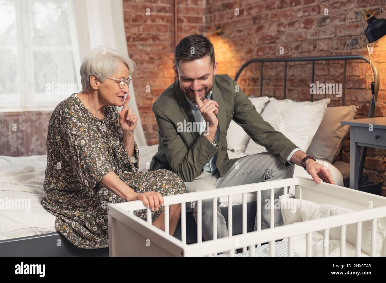 Shushing parent hi-res stock photography and images - Alamy