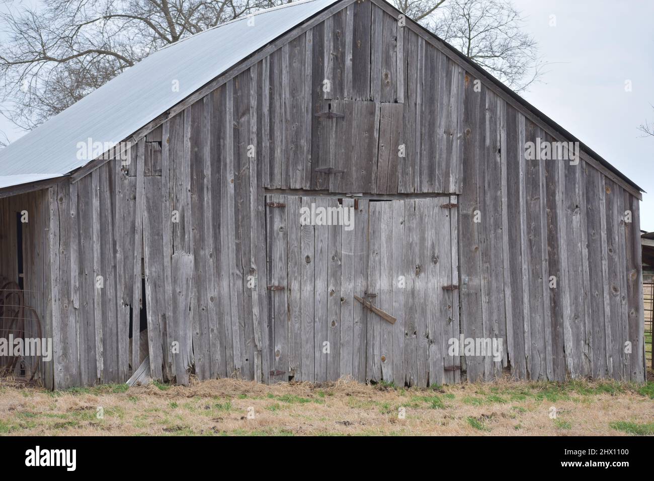 Old Rustic Barn in Cumby Texas Stock Photo - Alamy