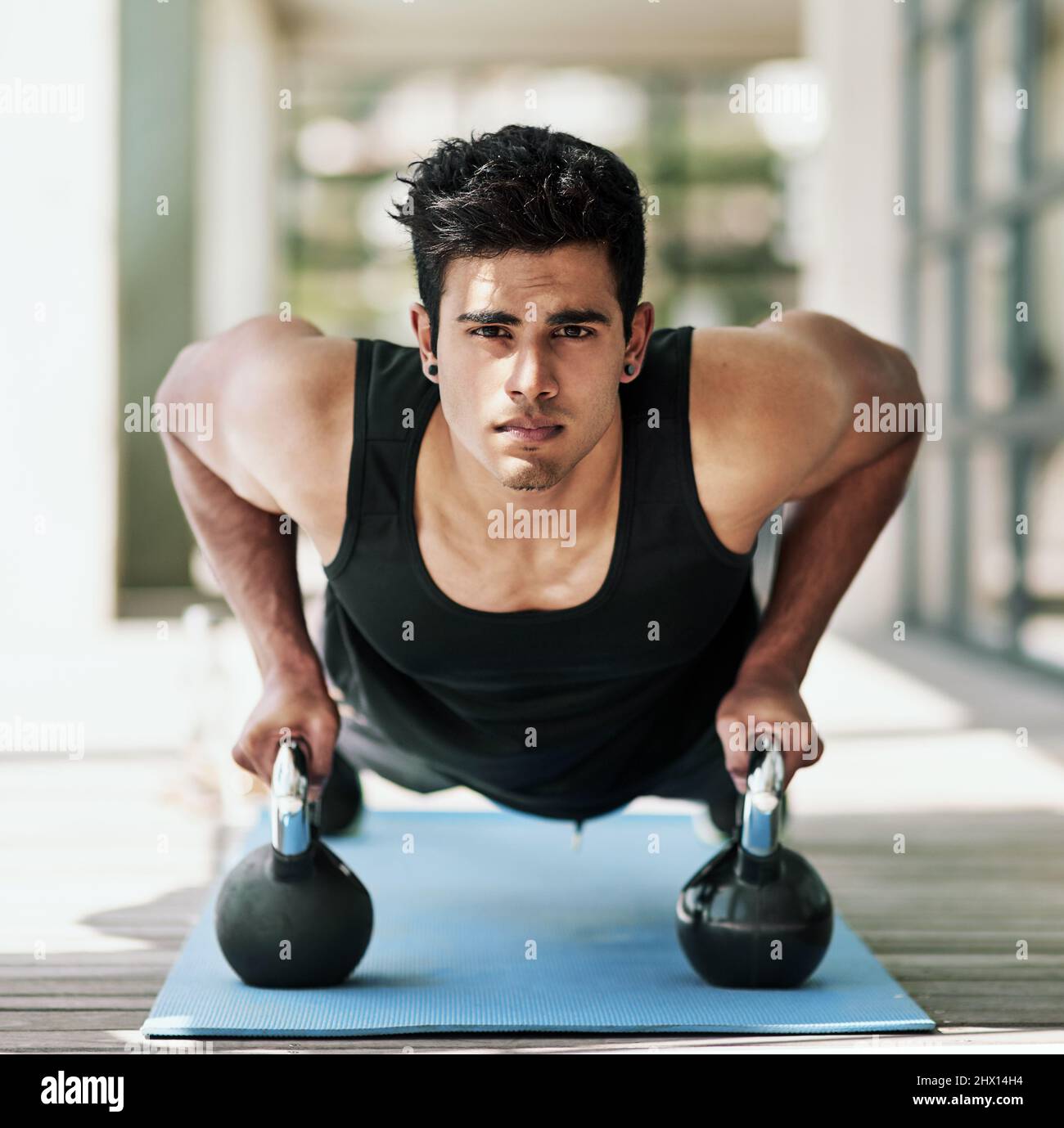 Male pushups at home hi-res stock photography and images - Alamy