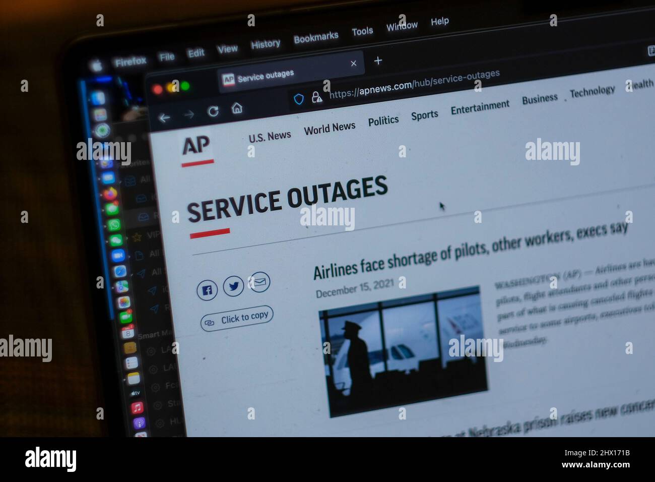 Service outages hi-res stock photography and images - Alamy