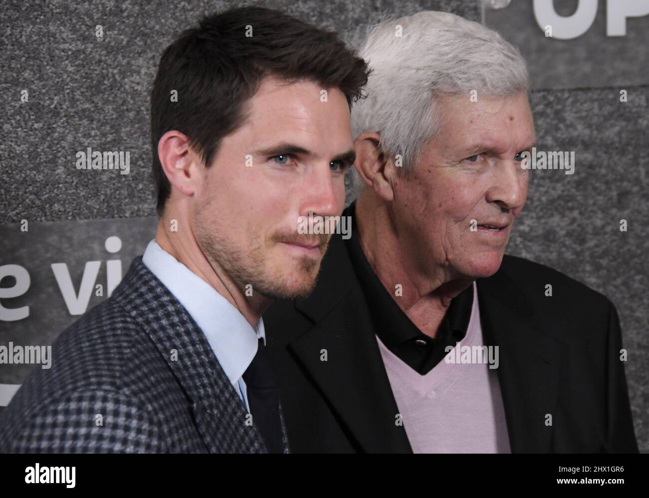 Los Angeles, USA. 08th Mar, 2022. (L-R) Robbie Amell and Dad ...