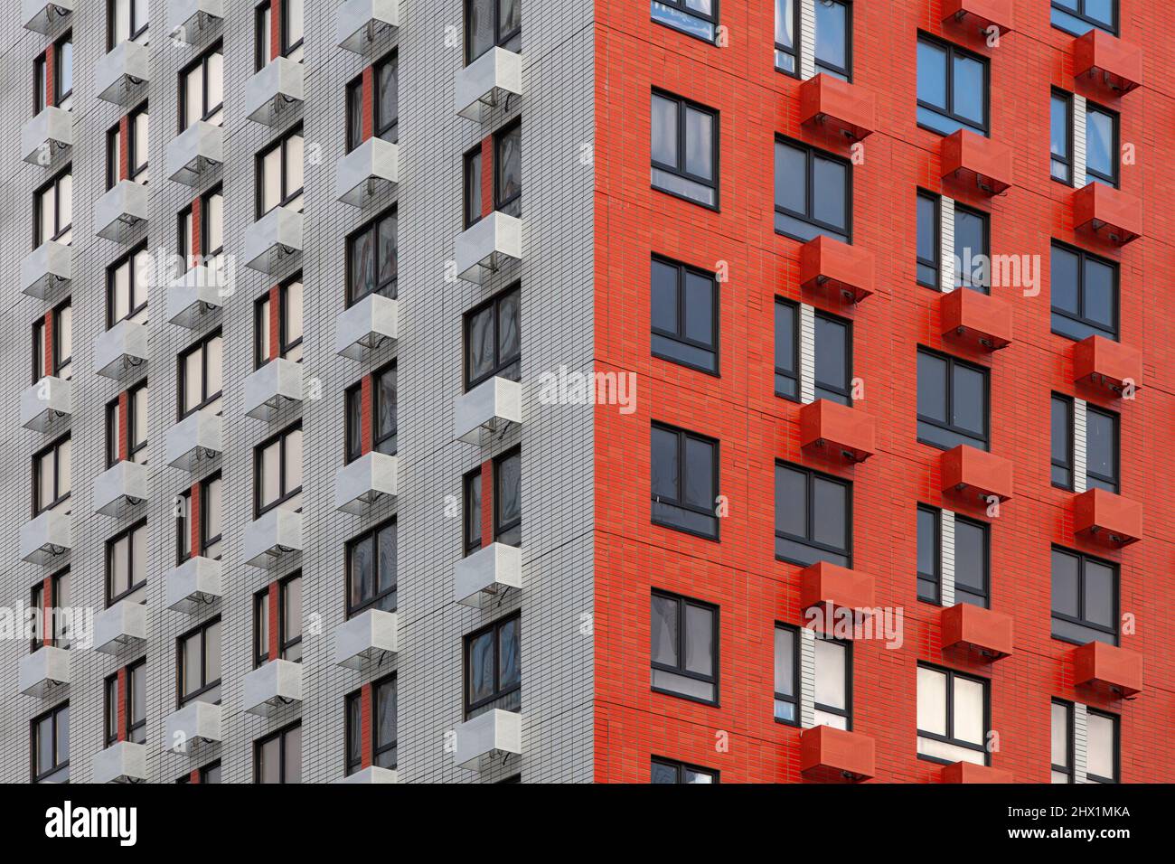 Two storey office building hi-res stock photography and images - Alamy