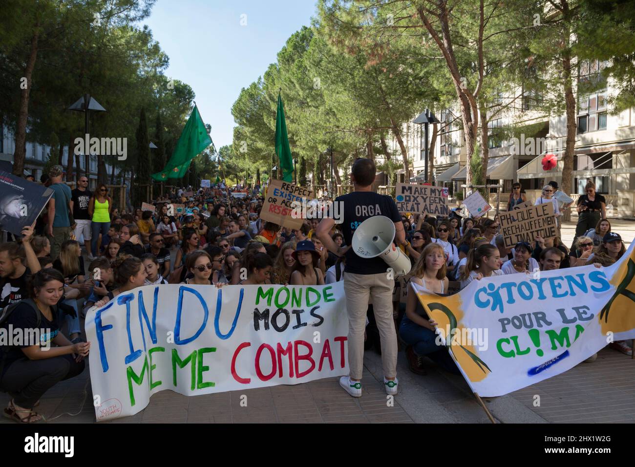 March for the Montpellier Climate in the streets of the city ...