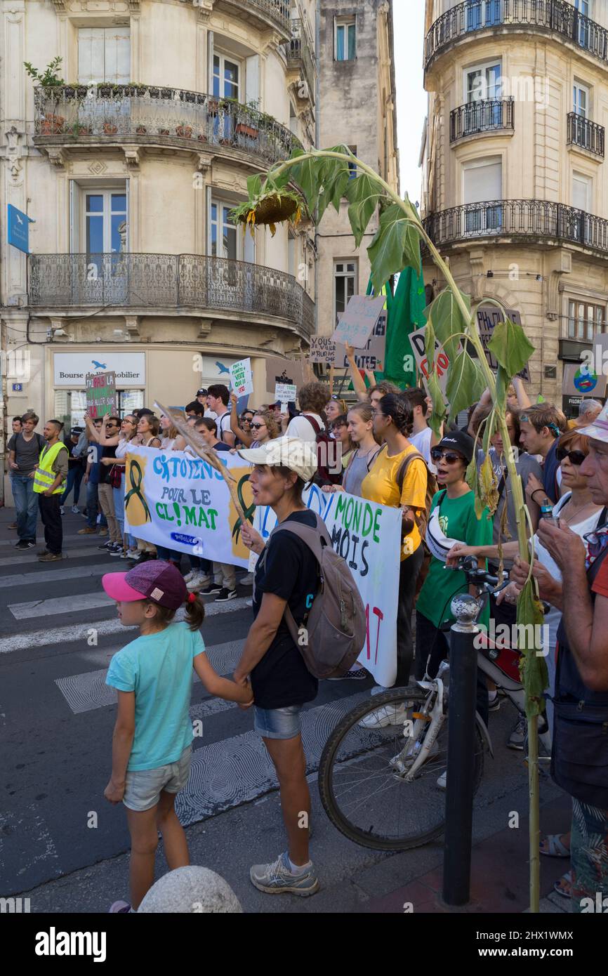 March for the Montpellier Climate in the streets of the city ...
