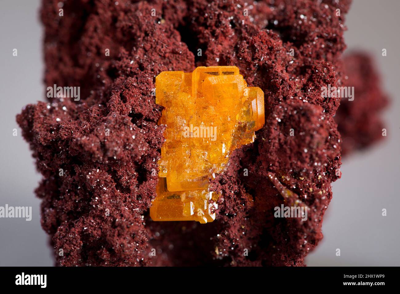 mineral specimen stone rock geology gem crystal Stock Photo - Alamy