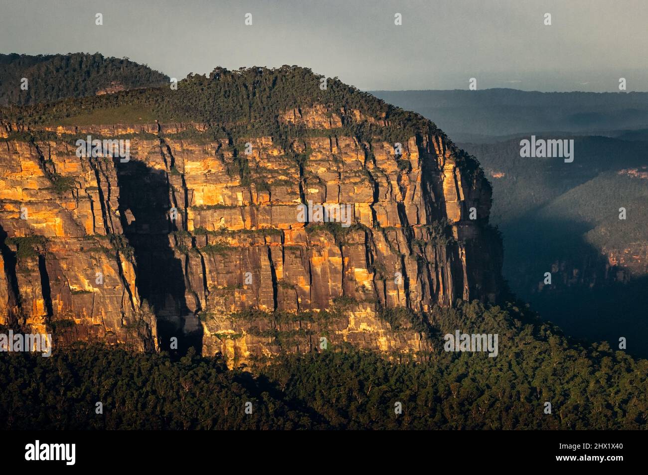 Last light on Grose Valley in Blue Mountains National Park Stock Photo ...