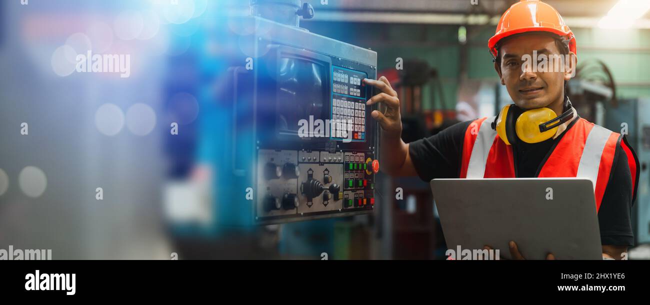 Laptop manufacturing process hi-res stock photography and images - Alamy