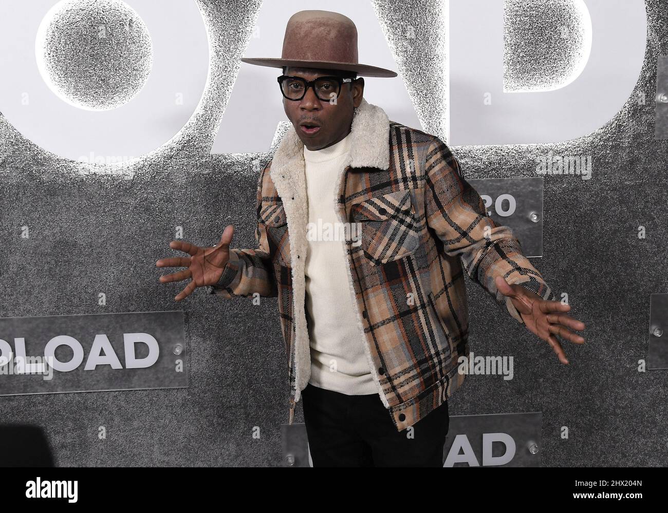 Los Angeles, USA. 08th Mar, 2022. Guy Torry arrives at Amazon Prime ...