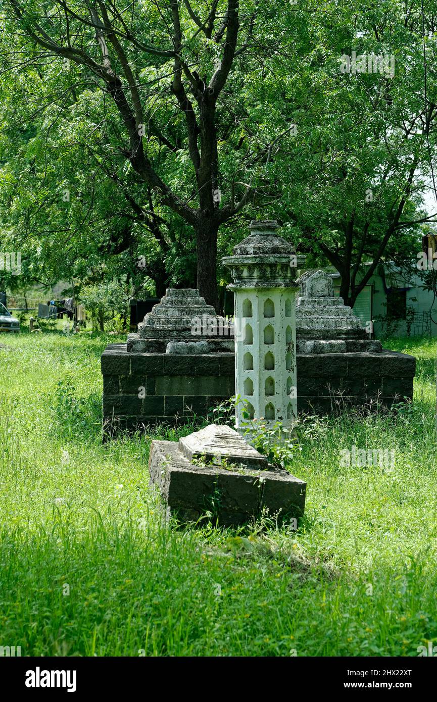 Islamic Cemetery at Ahmednagar state Maharashtra India Stock Photo - Alamy