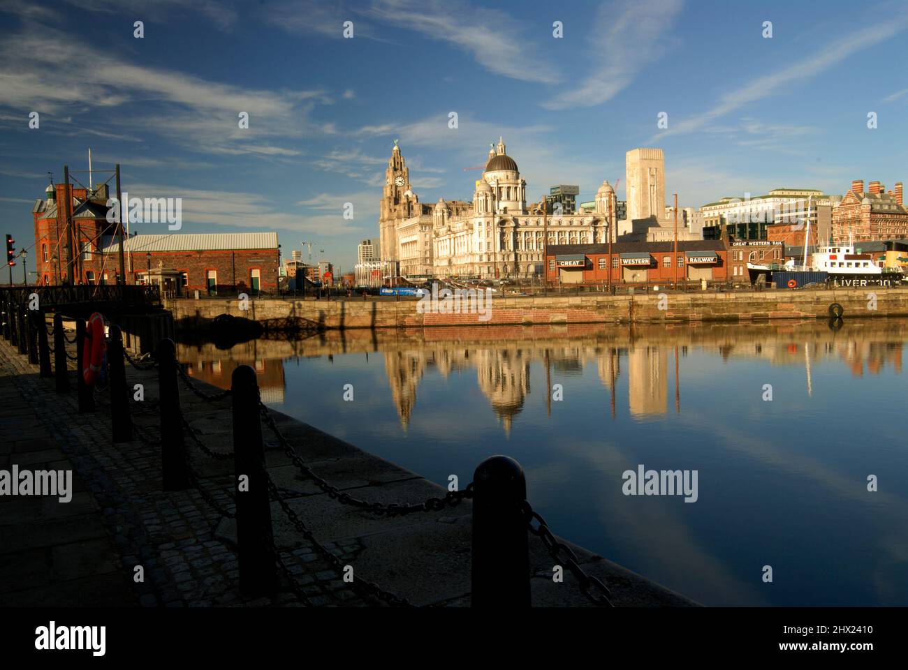 Liverpool customs house hi-res stock photography and images - Alamy
