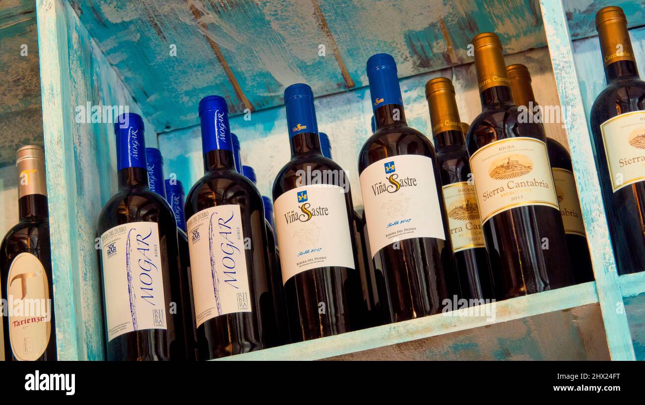Bottles of Spanish Red Wine Collection Stock Photo - Alamy