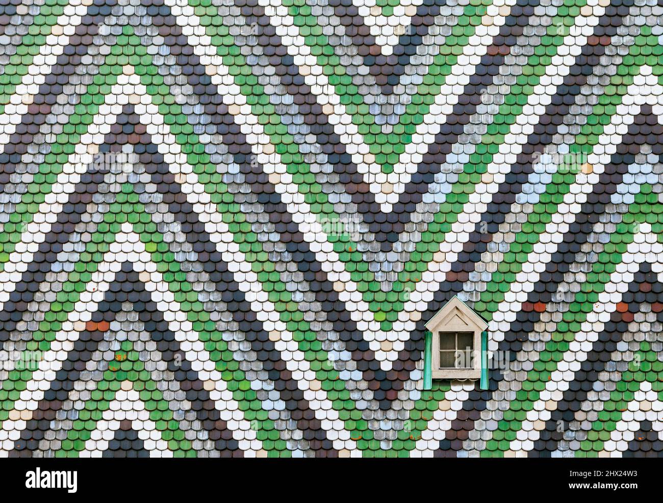 Mosaic roof tiles of St Stephen cathedral in Vienna Stock Photo - Alamy