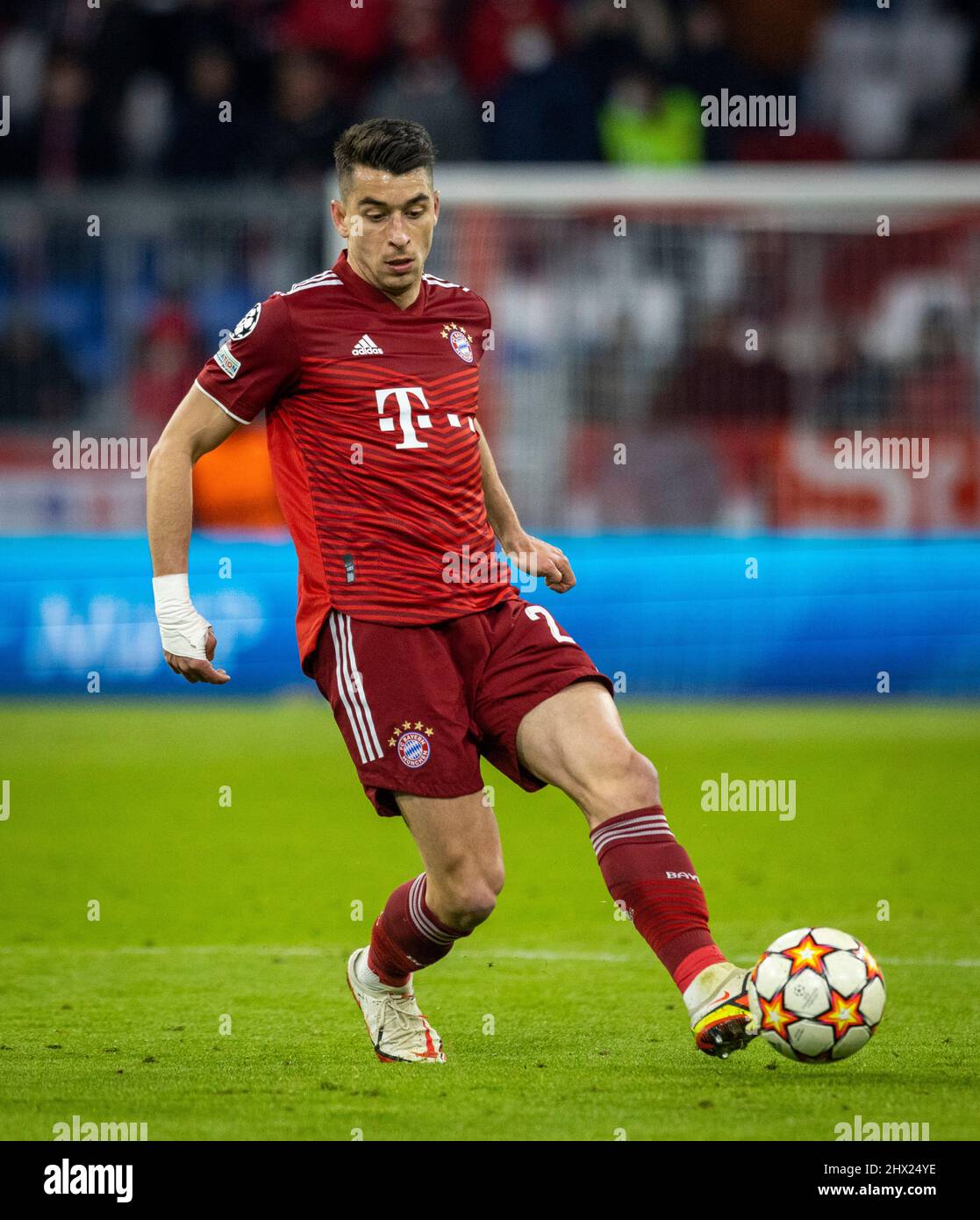 Marc Roca (Muenchen) FC Bayern München vs Red Bull Salzburg 08.03.2022 ...