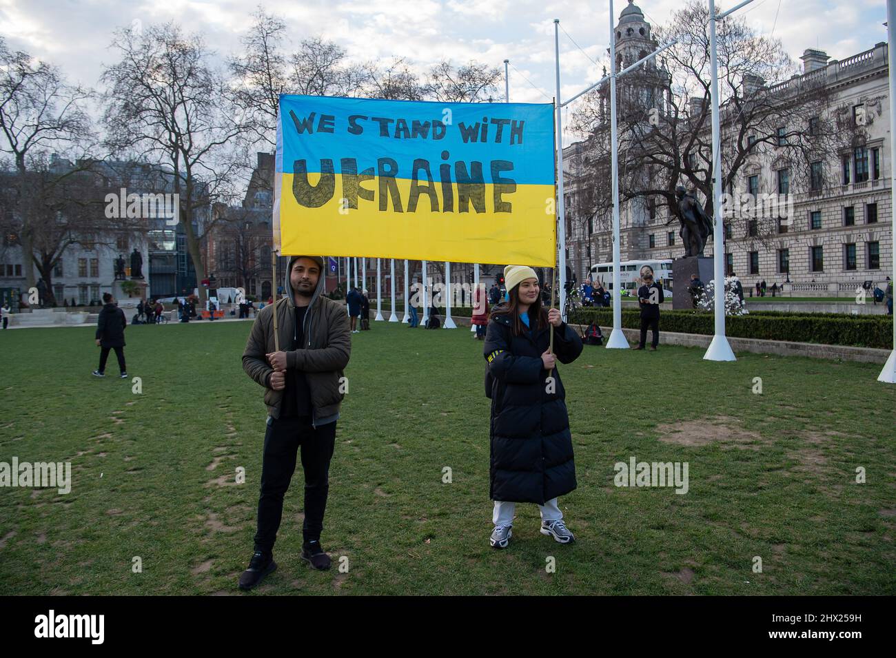 Russian protest 1998 hi-res stock photography and images - Alamy
