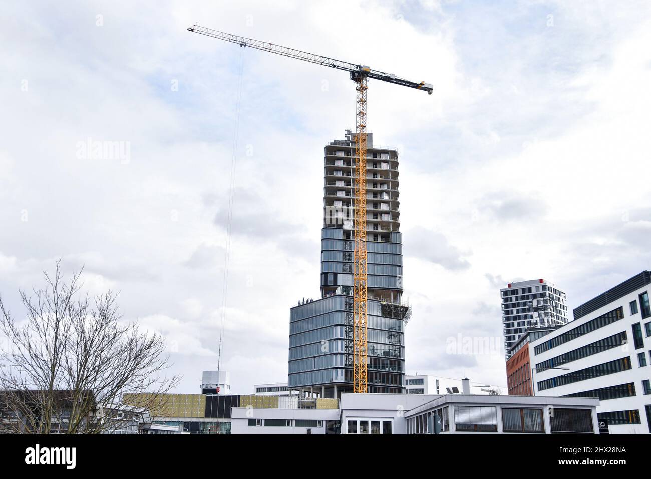 Crane and building under construction , modern architecture Stock Photo ...
