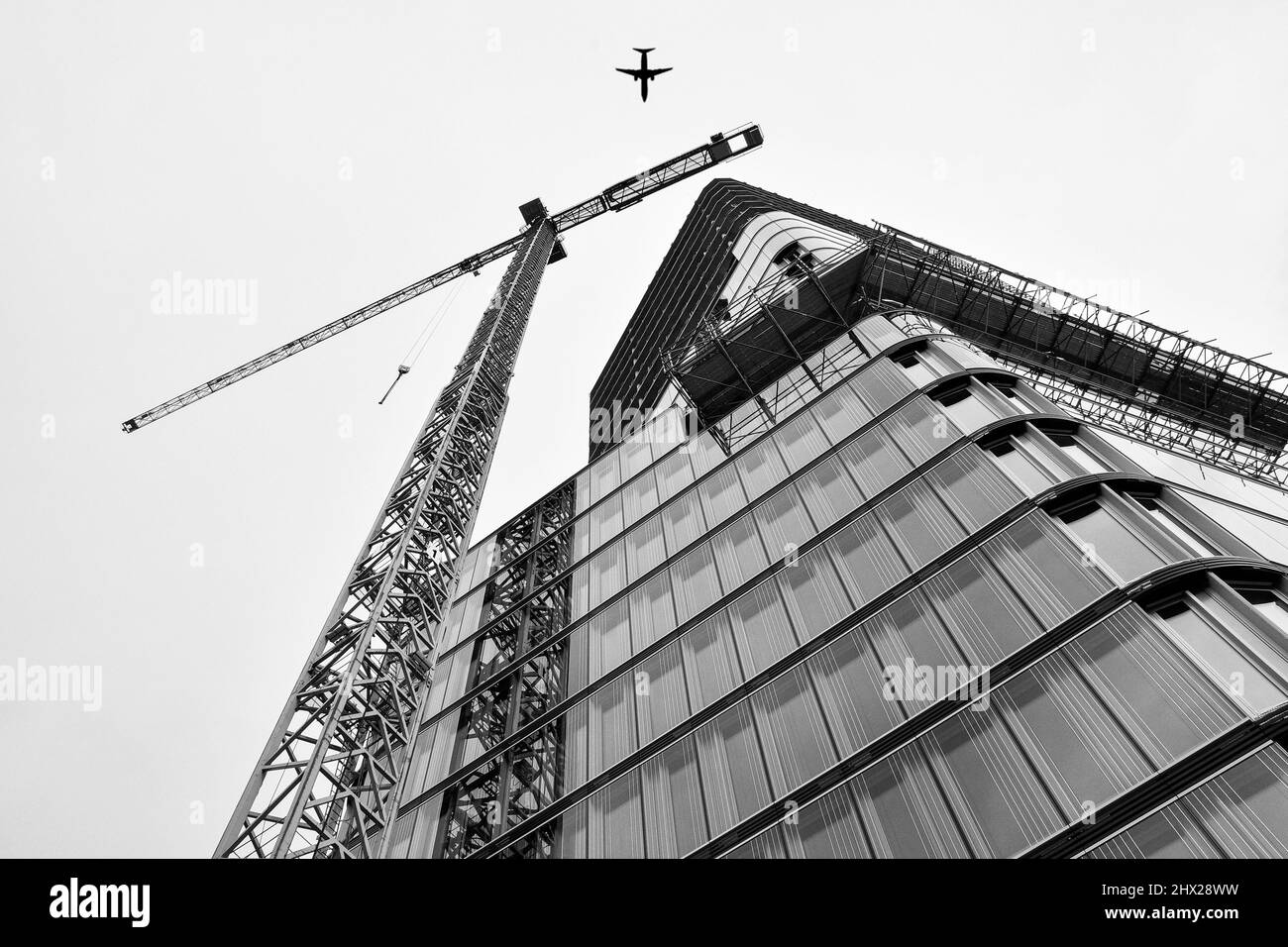 Crane and building under construction , modern architecture Stock Photo ...