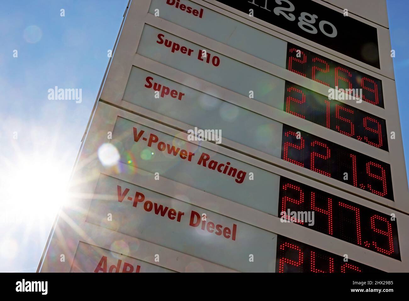 Cologne, Germany. 09th Mar, 2022. Gasoline and diesel prices are ...