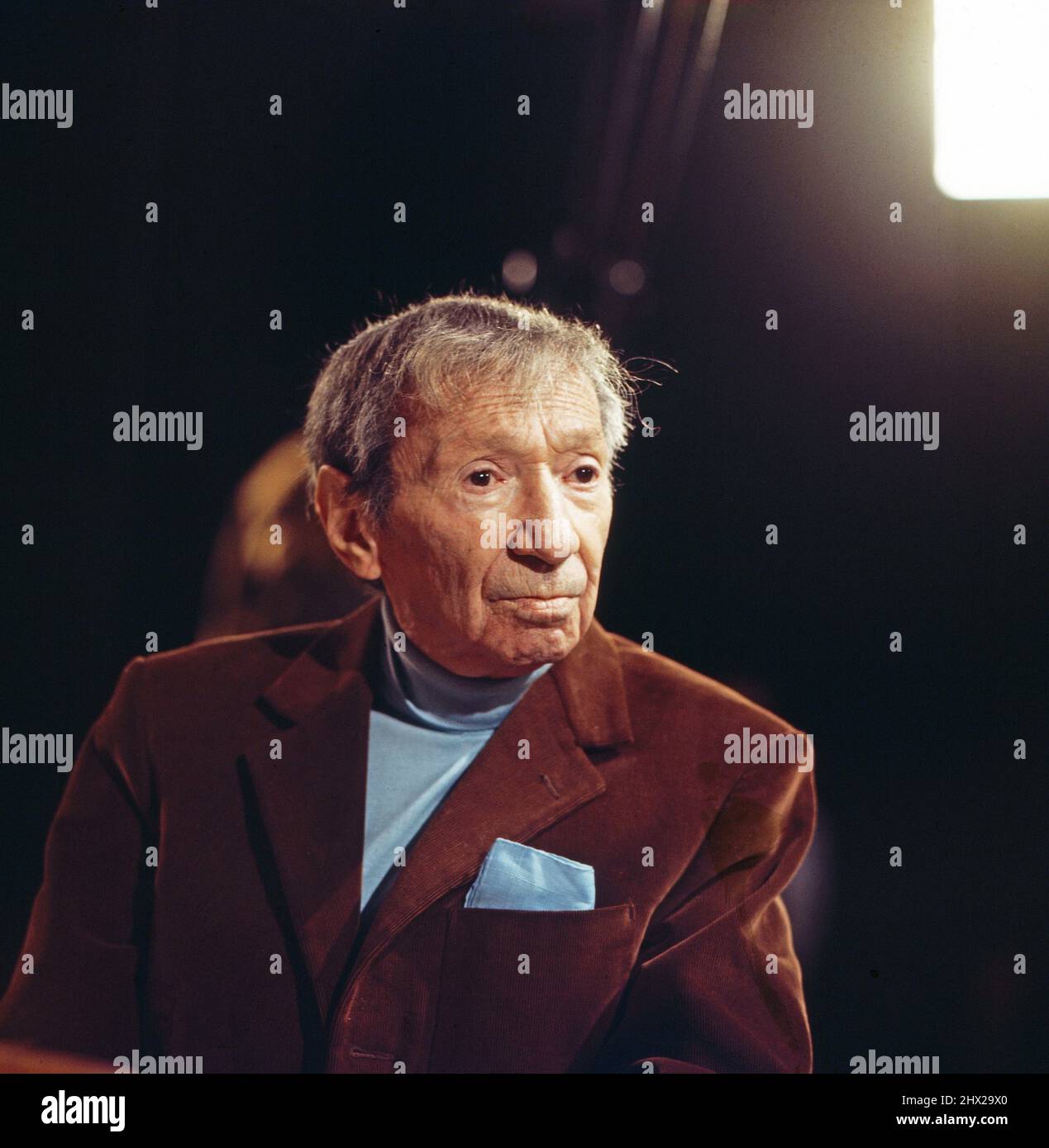 Friedrich Hollaender, deutscher Tonfilmkomponist, Kabarettist und ...