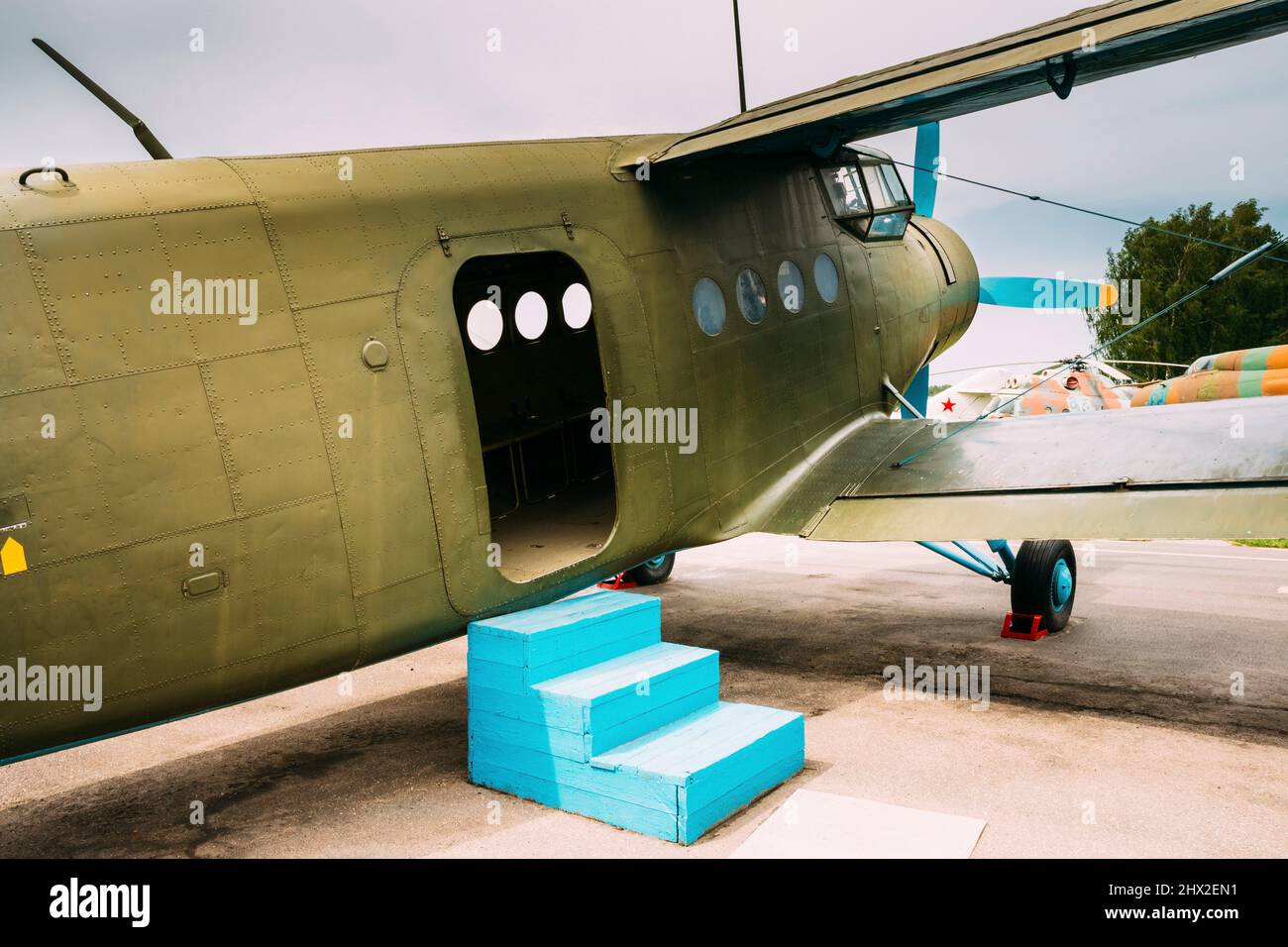 Soviet union airplane hi-res stock photography and images - Alamy
