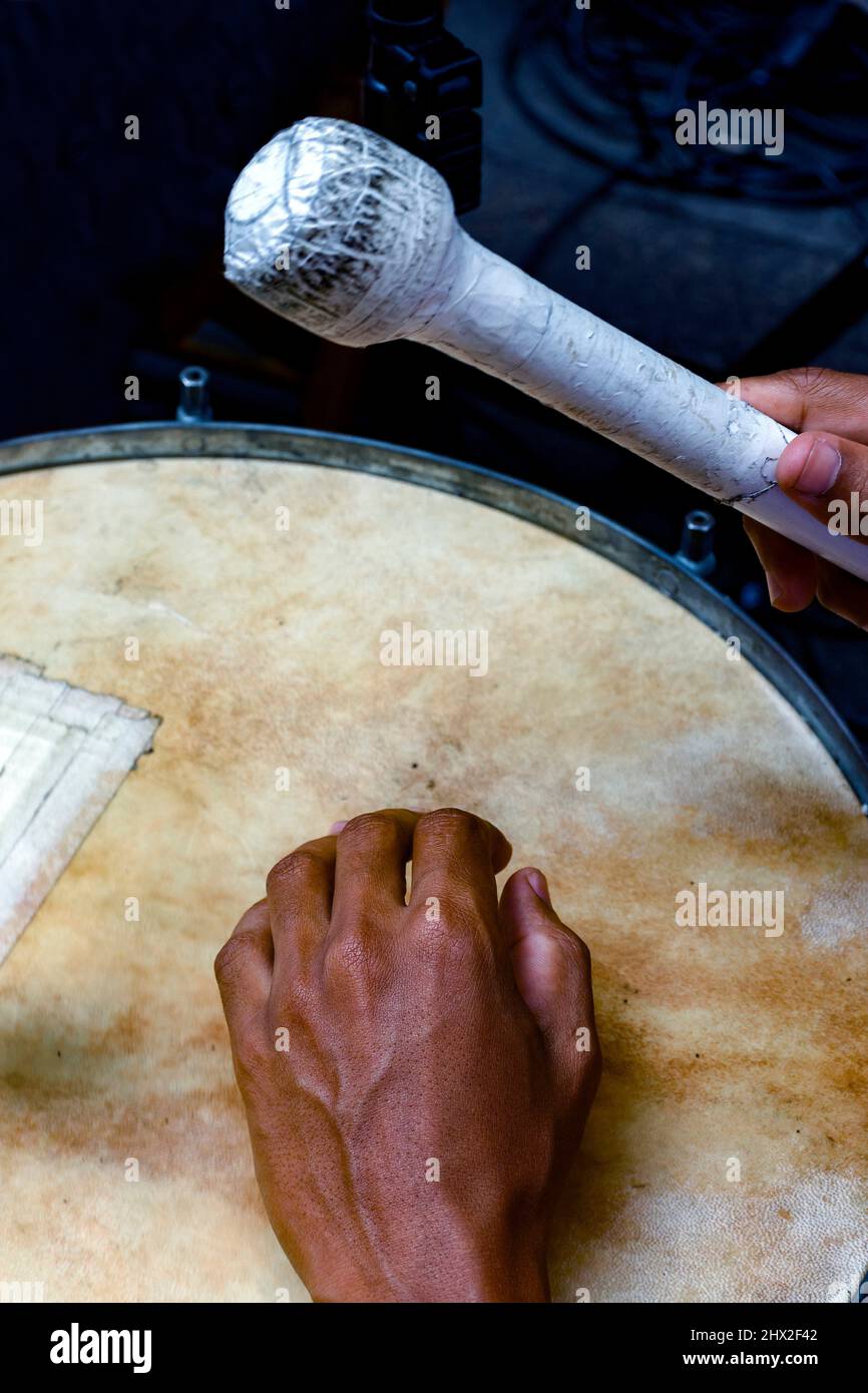 Rio de janeiro carnival drums hi-res stock photography and images - Alamy