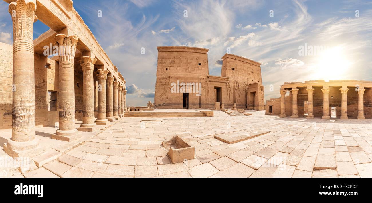 Full view of temple hi-res stock photography and images - Alamy