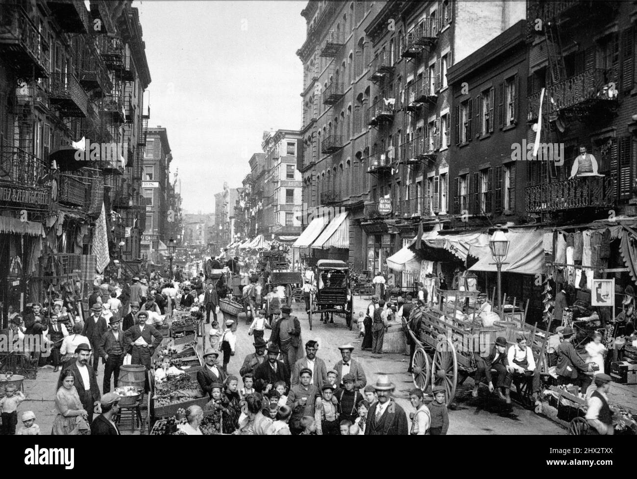 Immigrants in new york 1900s hi-res stock photography and images - Alamy