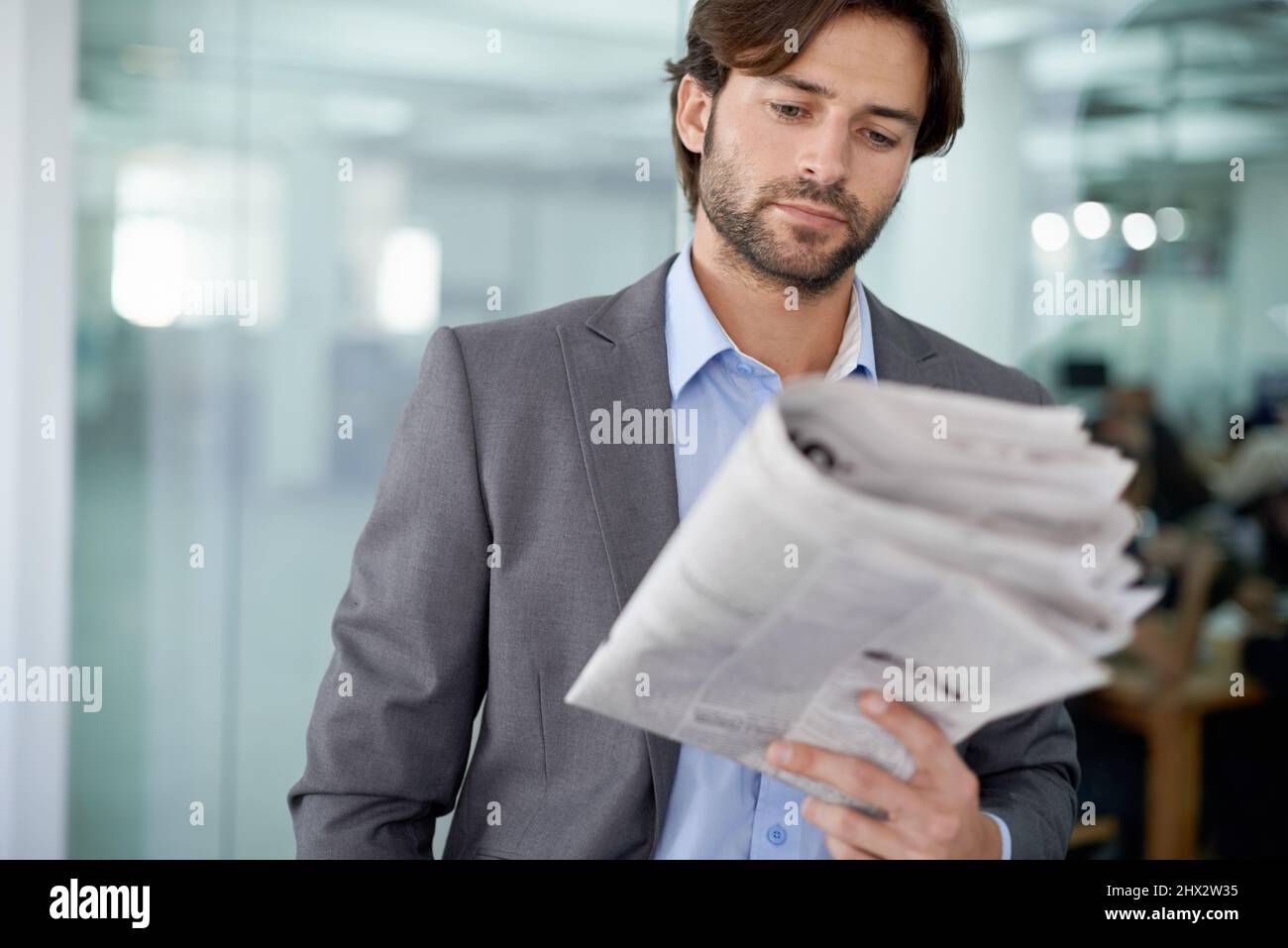 Financial section newspaper hi-res stock photography and images - Alamy