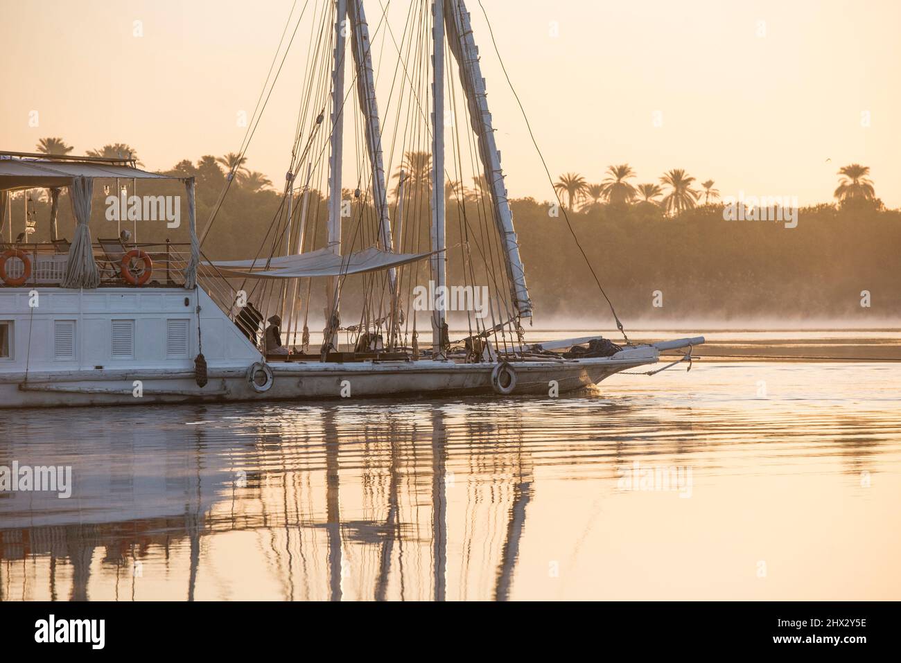 Egypt vessels hi-res stock photography and images - Alamy
