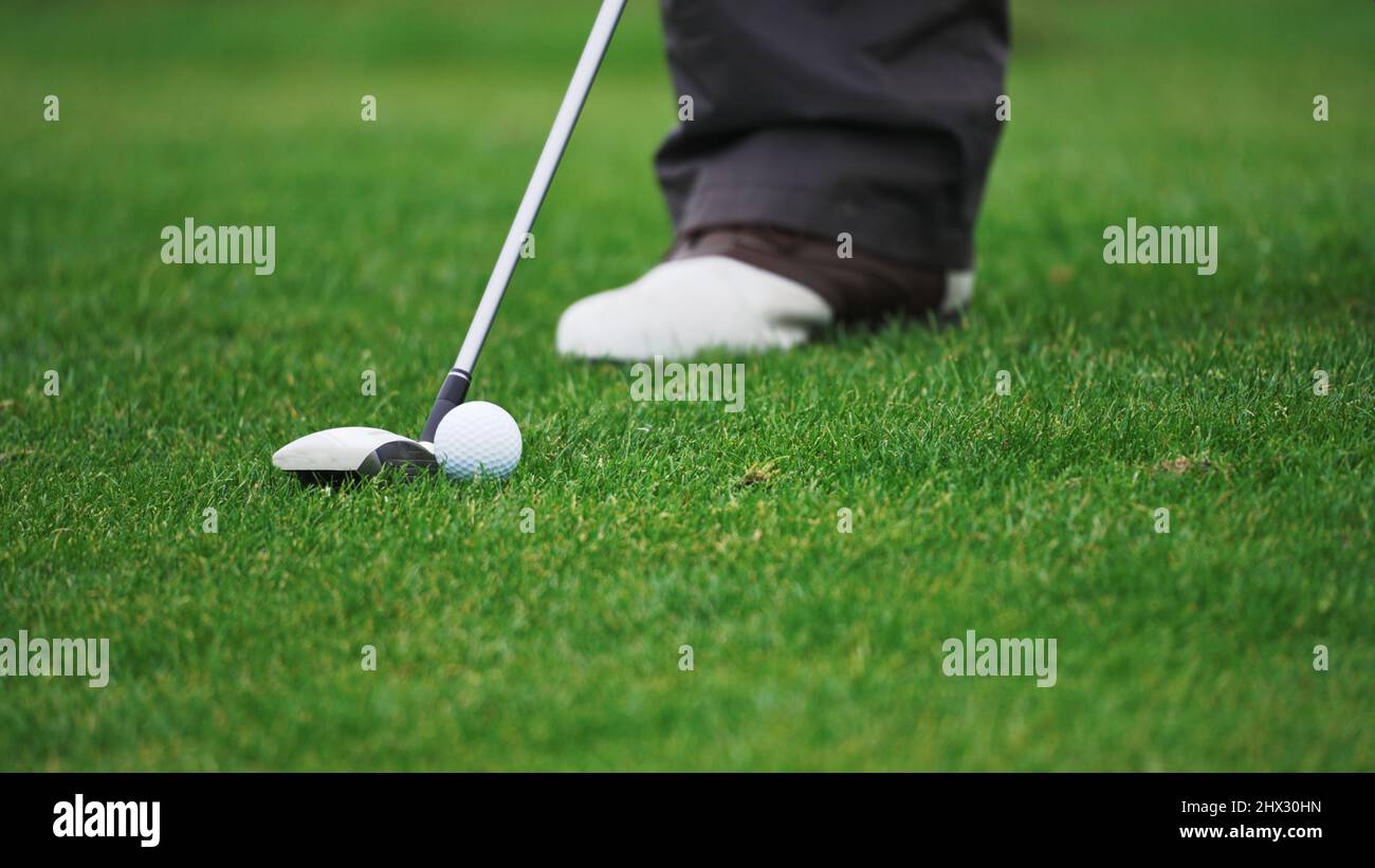 Golf club hitting a golf ball closeup hi-res stock photography and ...