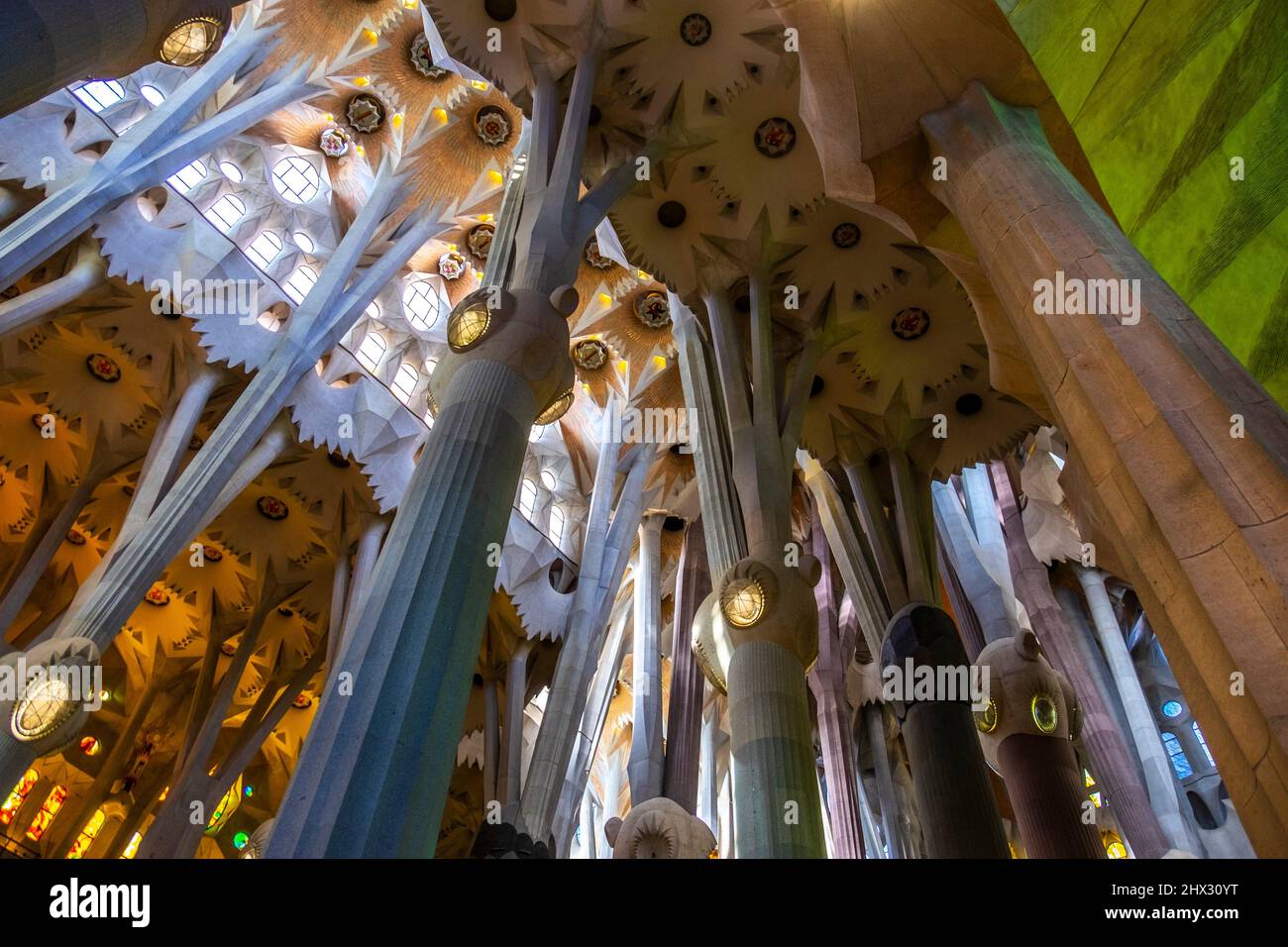 Crypte Sagrada Familia Catalan | Architecture Sagrada Familia – QTKP