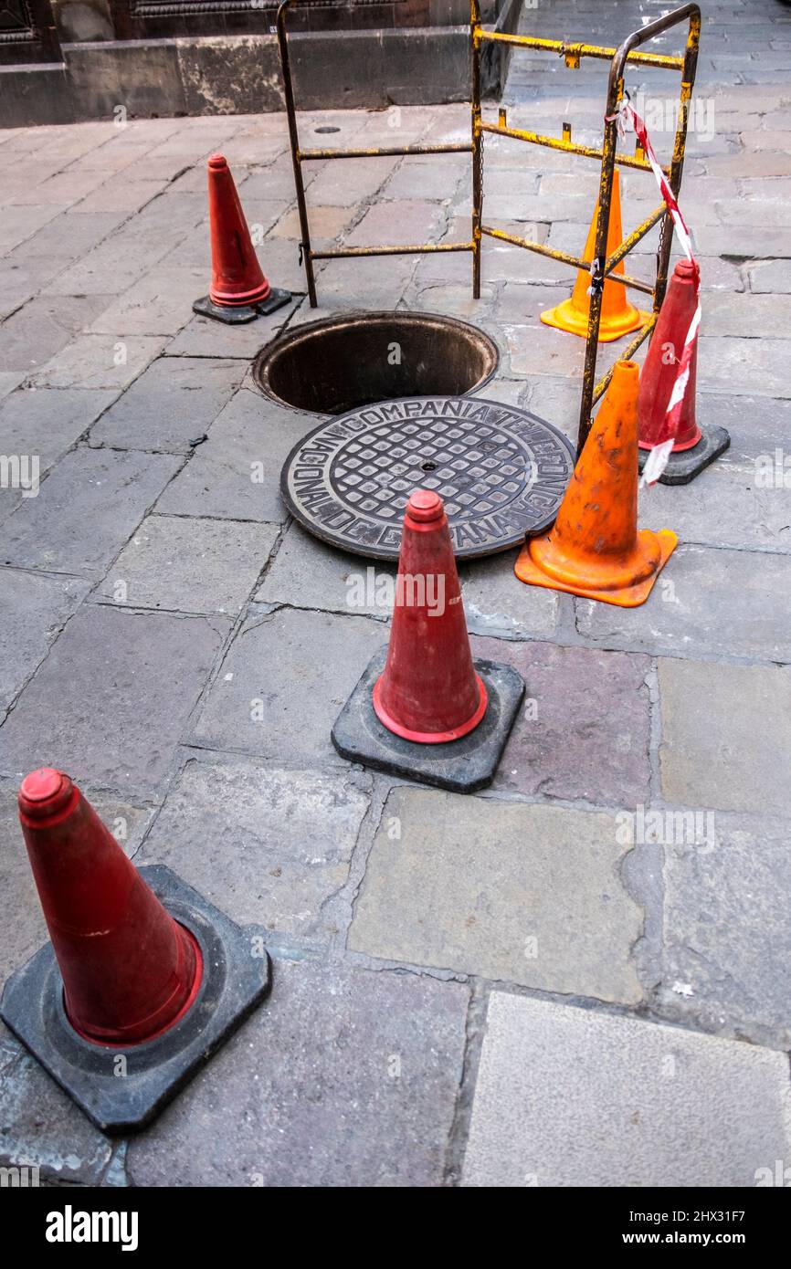 Construction pilon hi-res stock photography and images - Alamy