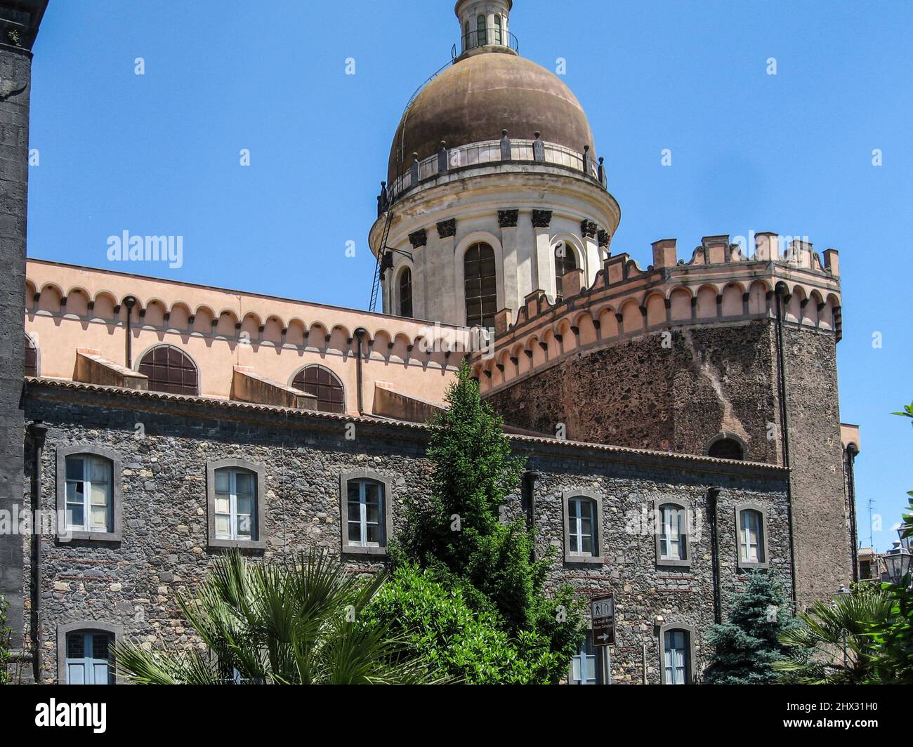 Saint nicholas norman church hi-res stock photography and images - Alamy