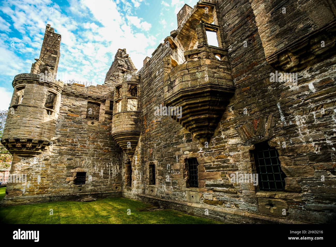 Bishop and earls palace hi-res stock photography and images - Alamy