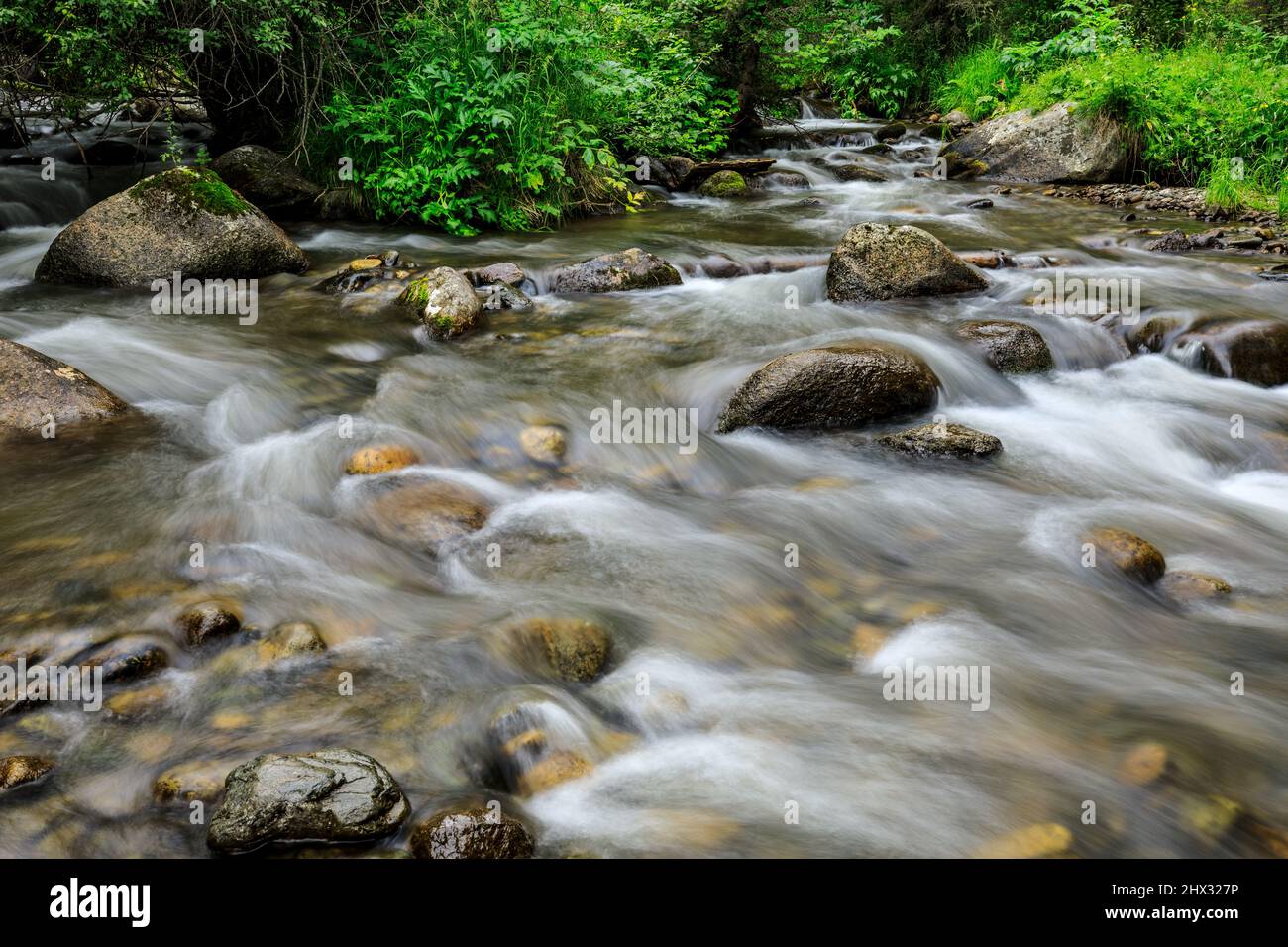 Scenic mountain stream beauty hi-res stock photography and images - Alamy