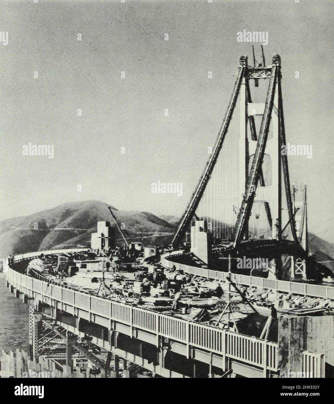 Golden gate bridge construction worker hi-res stock photography and ...