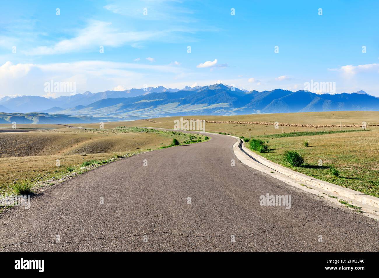 Country scenery hi-res stock photography and images - Alamy