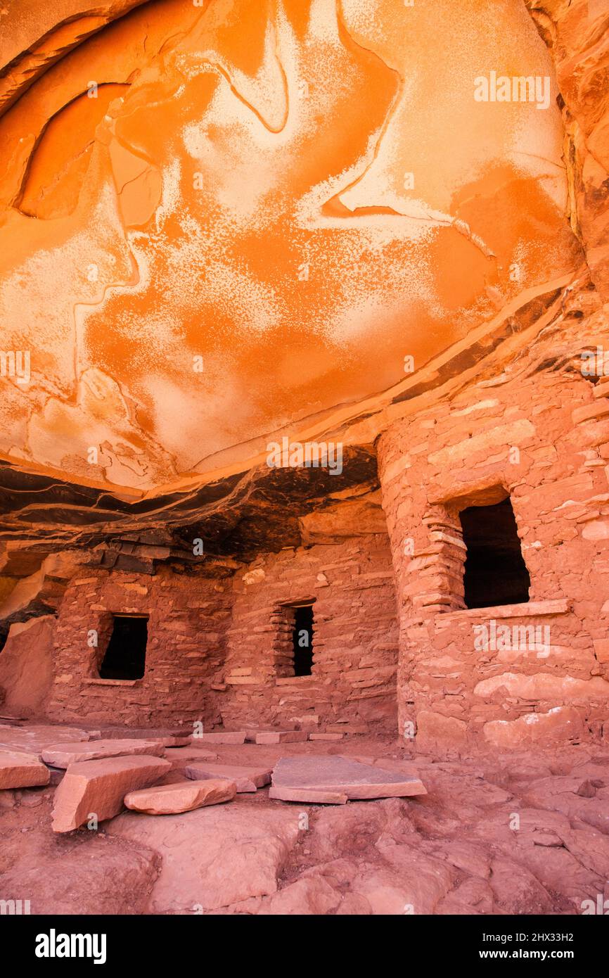The Fallen Ceiling or Fallen Roof Ruin cliff dwelling in the Road ...