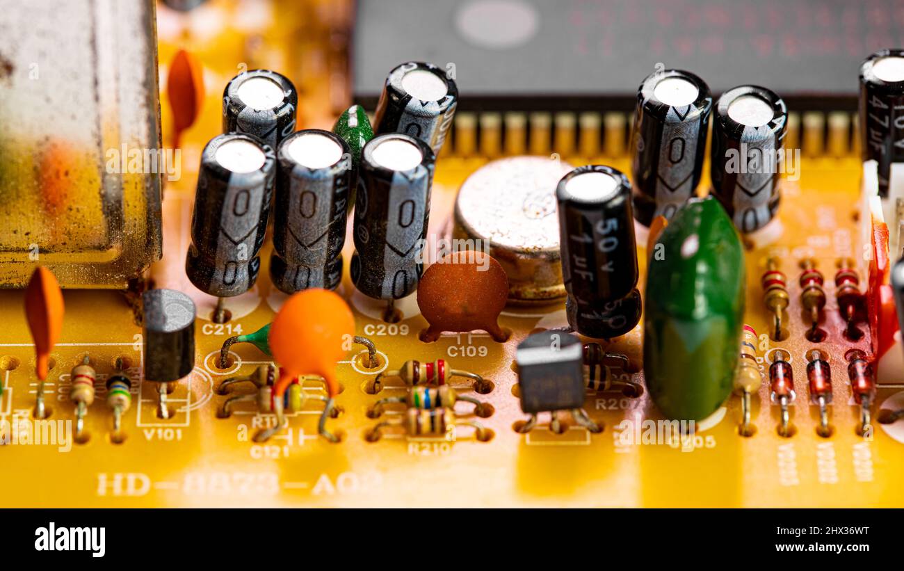 Old microchips hi-res stock photography and images - Alamy
