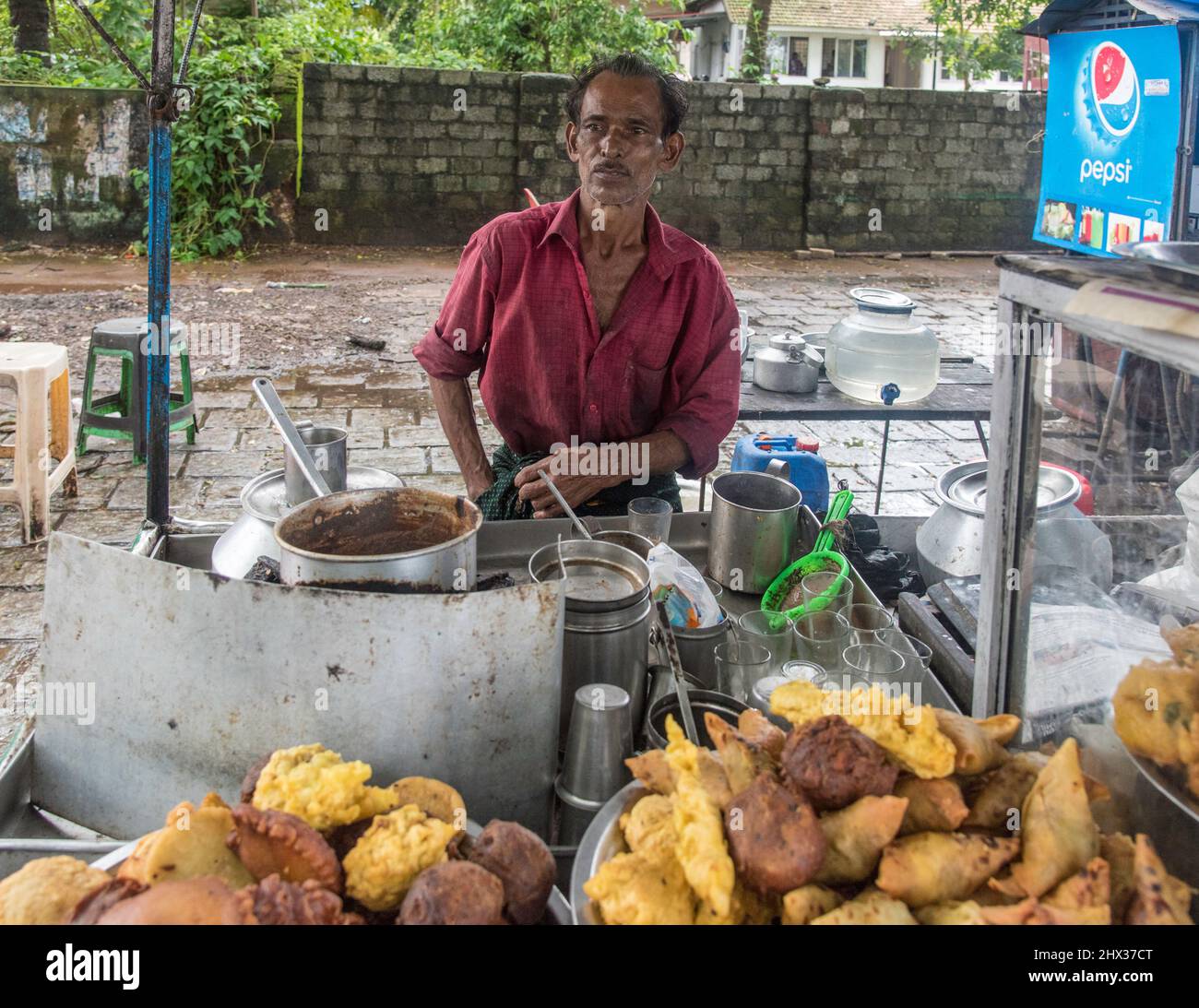 Indian food stall hi-res stock photography and images - Alamy