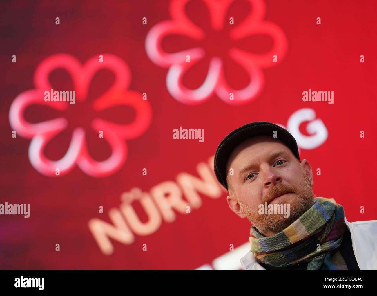 09 March 2022, Hamburg: Two-star chef Felix Schneider of the "ETZ ...