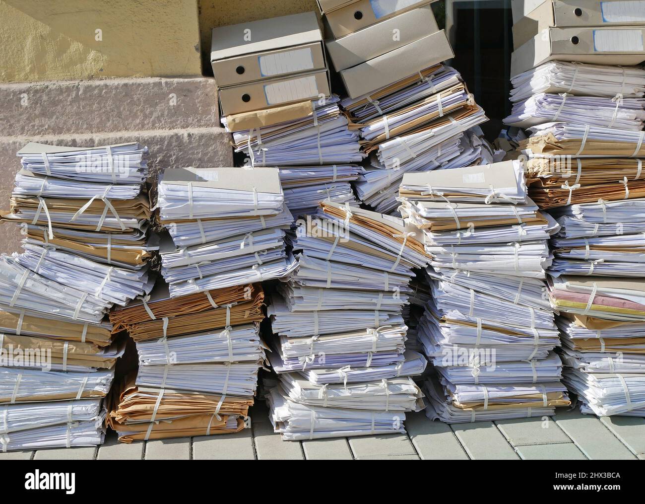 Files waste hi-res stock photography and images - Alamy