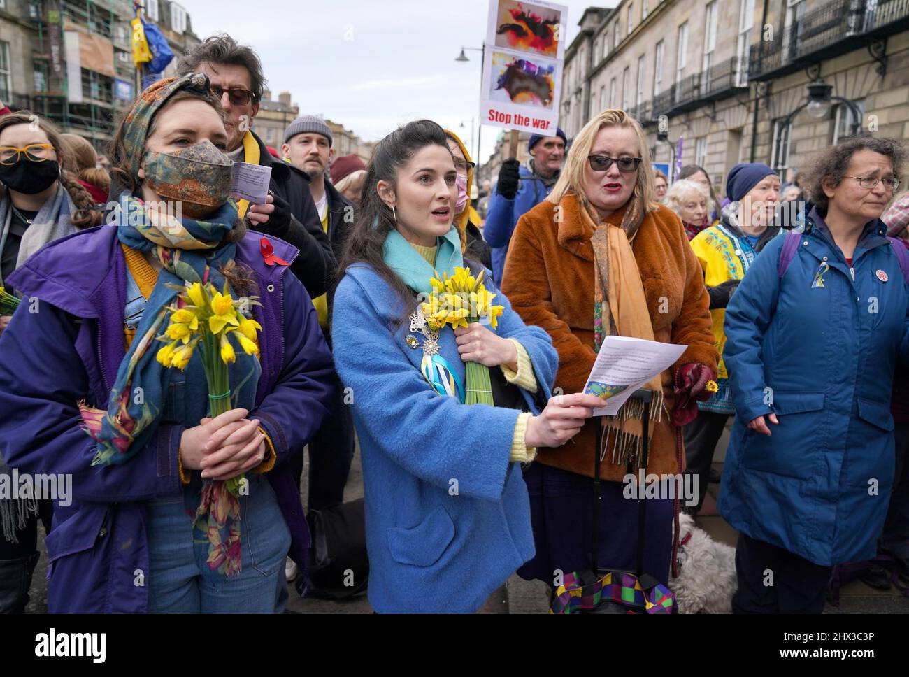 Scottish Artists for Ukraine demonstrate at the Russian consulate ...