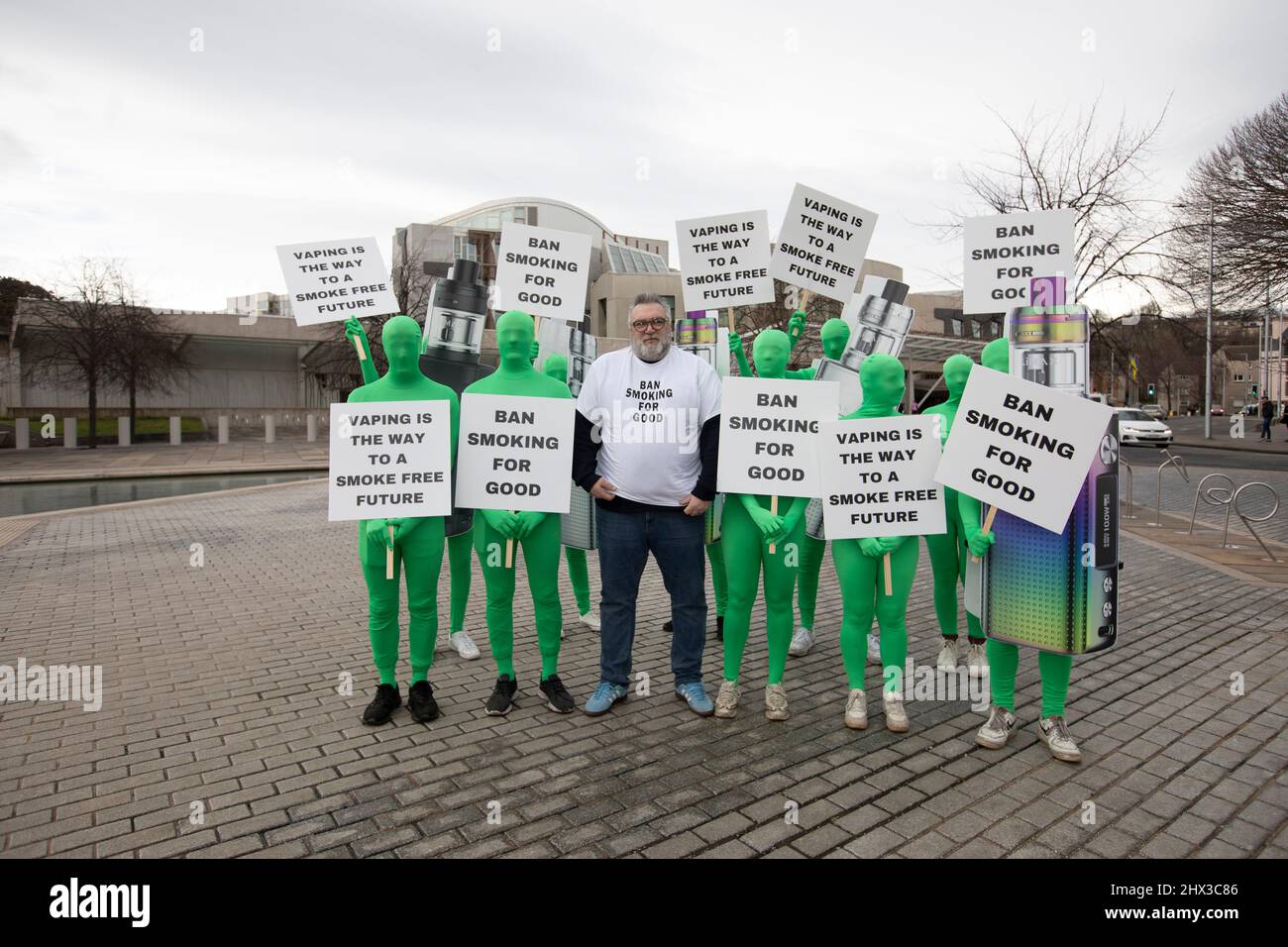 Edinburgh, UK. 9th Mar, 2022. VPZ and Razor Ruddock call or a complete ...