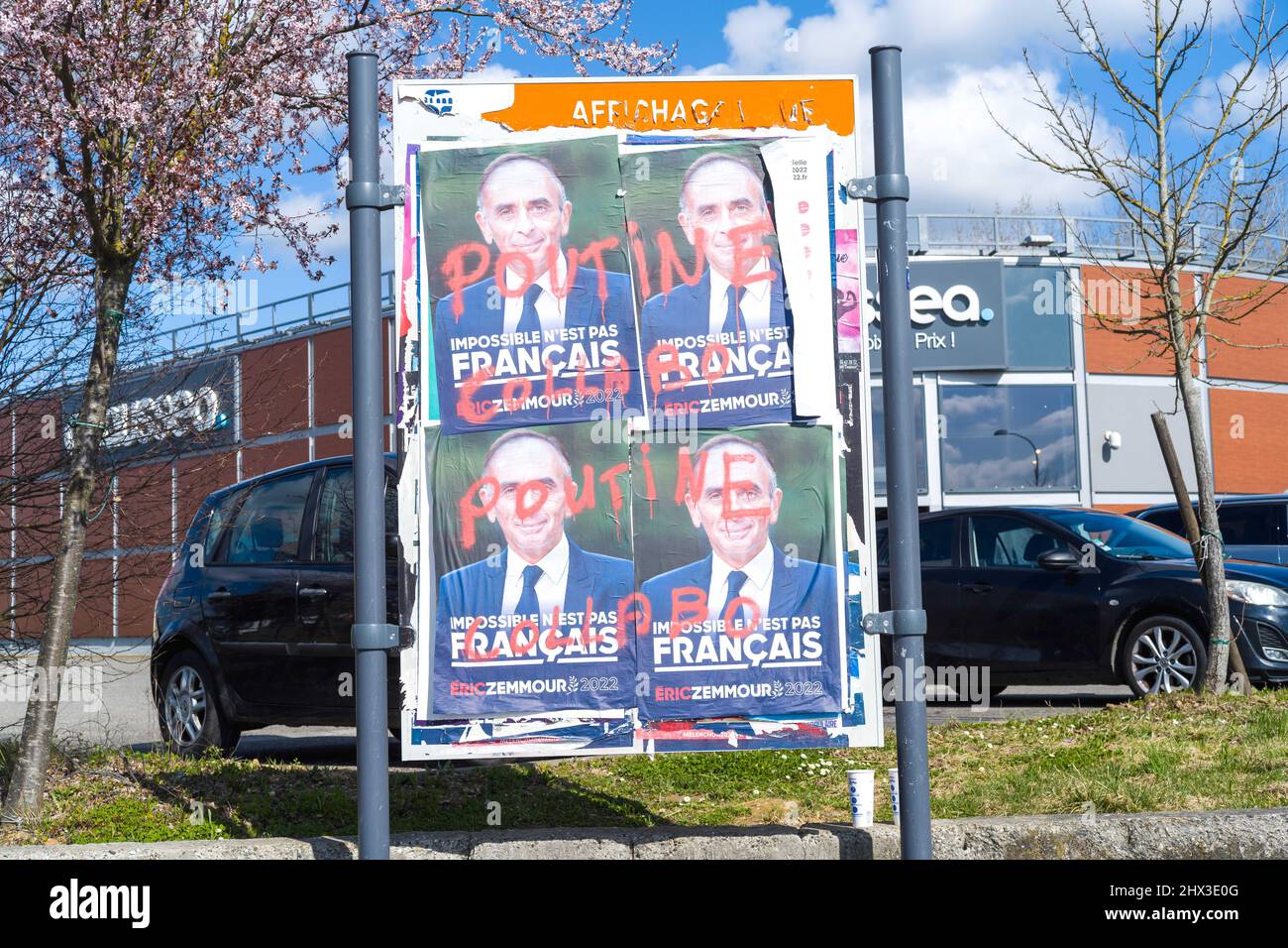 France, Montauban, 2022-03-09. Poster of Eric Zemmour, Tagged Poutine ...