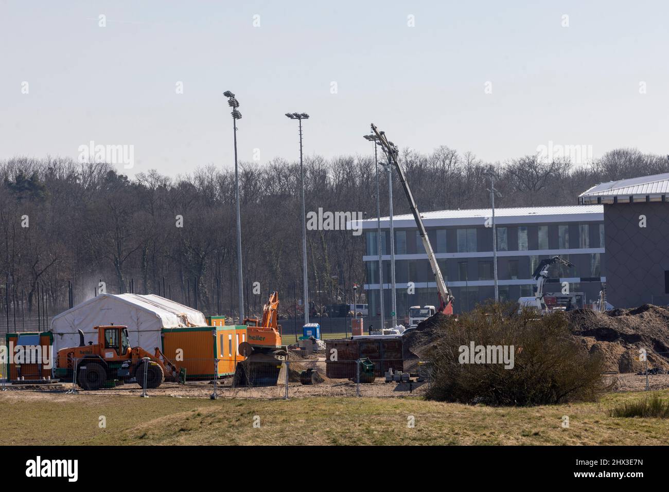 09 March 2022, Hessen, Frankfurt/M.: The construction site of the new ...