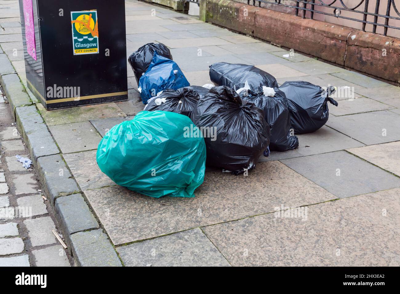 Glasgow refuse collection hi-res stock photography and images - Alamy