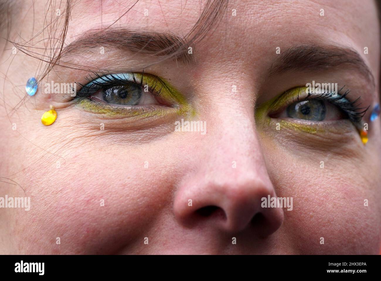 Scottish Artists for Ukraine demonstrate at the Russian consulate ...