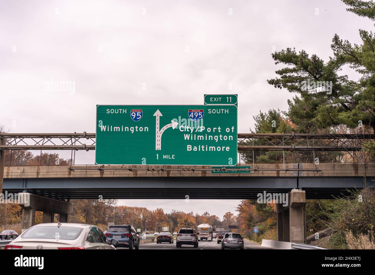 Marcus Hook, PA - Nov. 21, 2021: Route 95 Exit 11 for Route 495 City ...